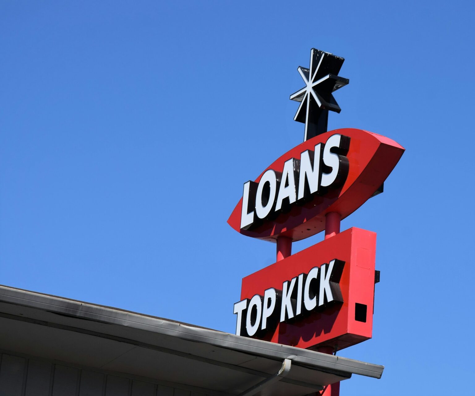 How Do You Add or Remove Credit Tradelines? | Banks.com